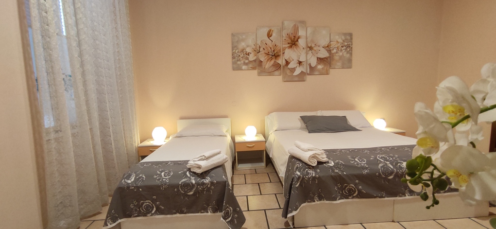 Affittacamere Berzi - Camere singole, matrimoniali e triple